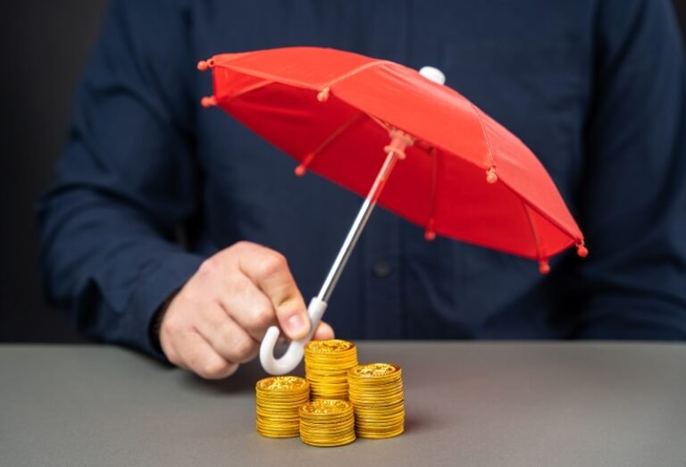 Umbrella vs PAYE: What’s Right for UK Contractors?